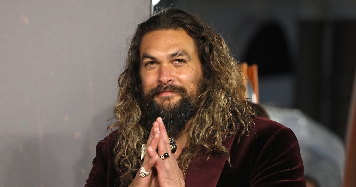 Jason Momoa vive en casa rodante tras su divorcio – Nueva Mujer Jason Momoa vive en casa rodante tras su divorcio – Nueva Mujer
