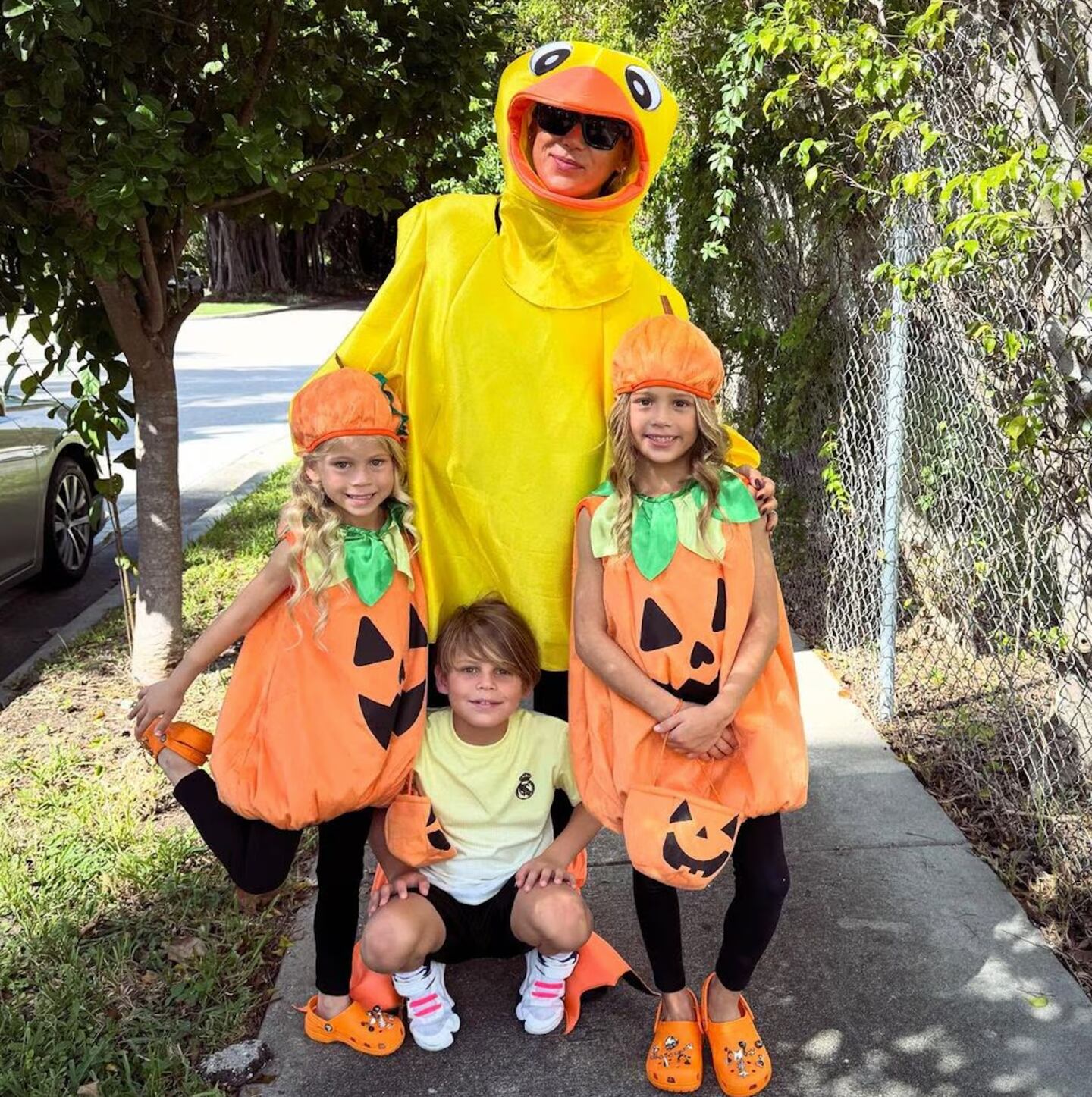 Anna Kournikova: presume su disfraz de Halloween junto a sus hijos – Nueva Mujer