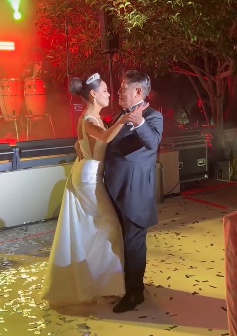 Juan Osorio y Eva Daniela: usuarios critican este detalle de su boda – Nueva Mujer