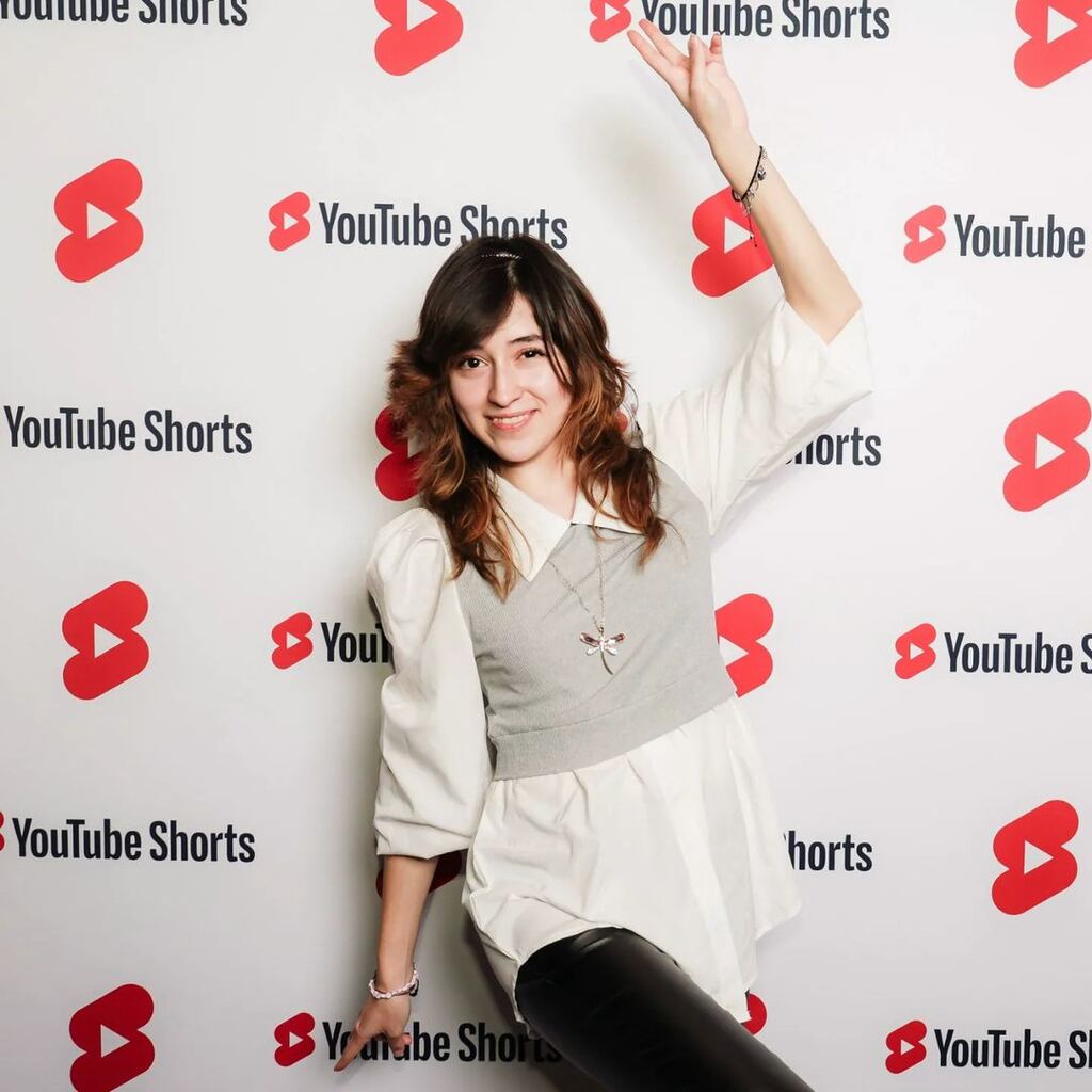 Liza Báez expone la parte más humana y divertida de ser influencer – Nueva Mujer