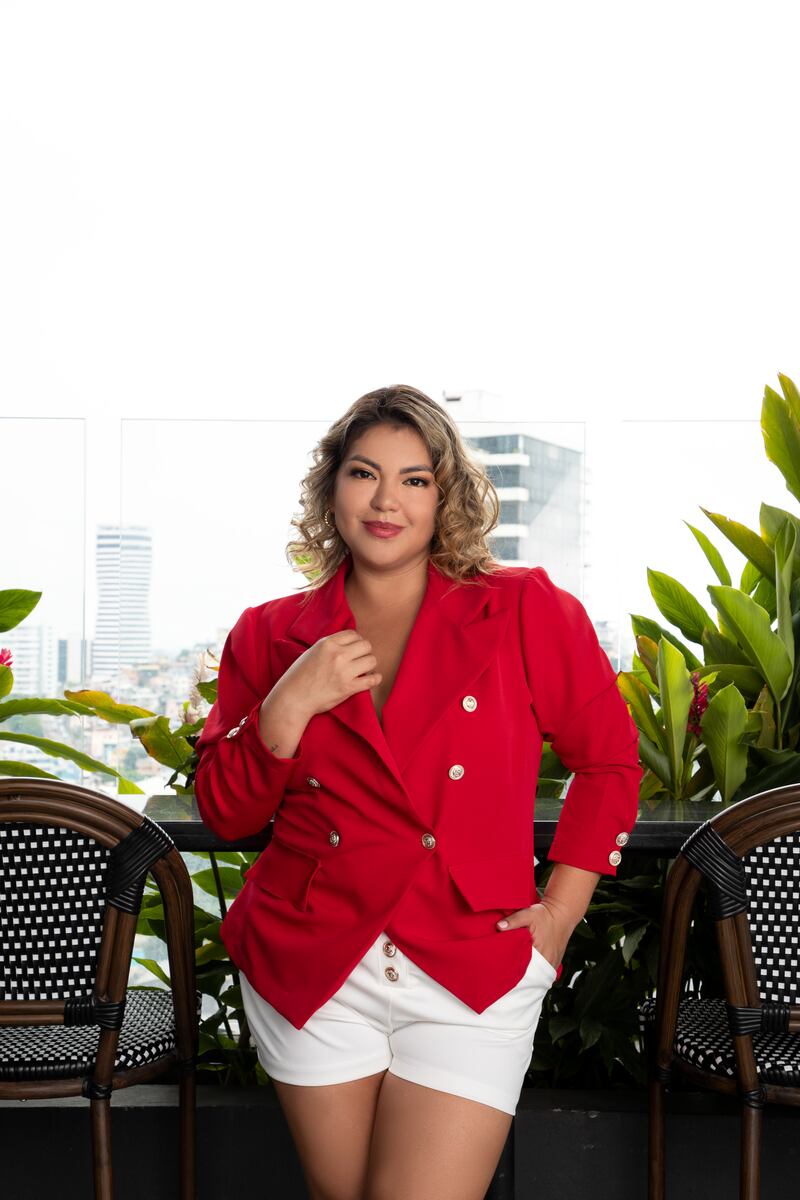 Samantha Cabrera: La inspiración detrás de Curvas Reales – Nueva Mujer